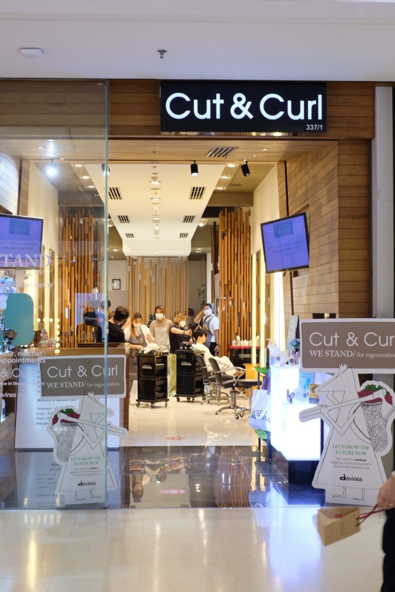 Home - Cut & Curl